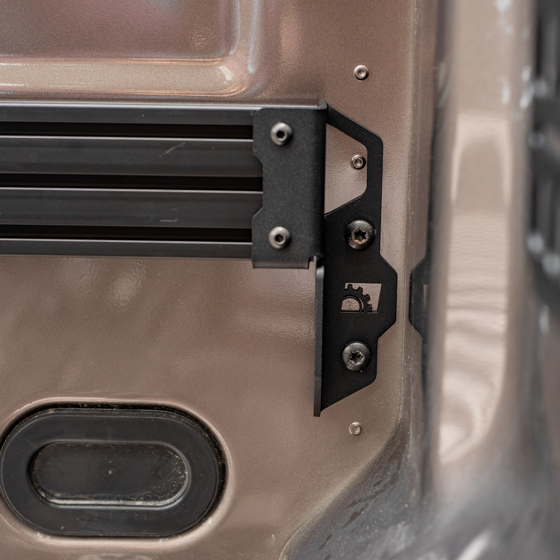 BuiltRight Bulkhead Accessory Rail | Ford F-250, F-350 (2017 ...